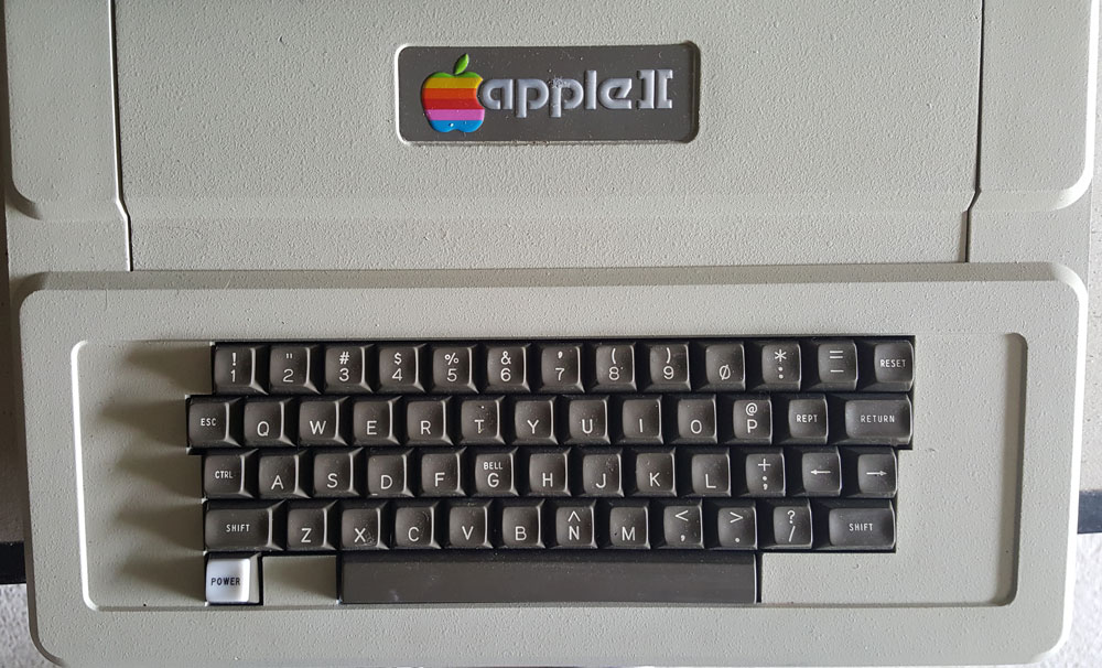 Apple II | Vintage Vibe